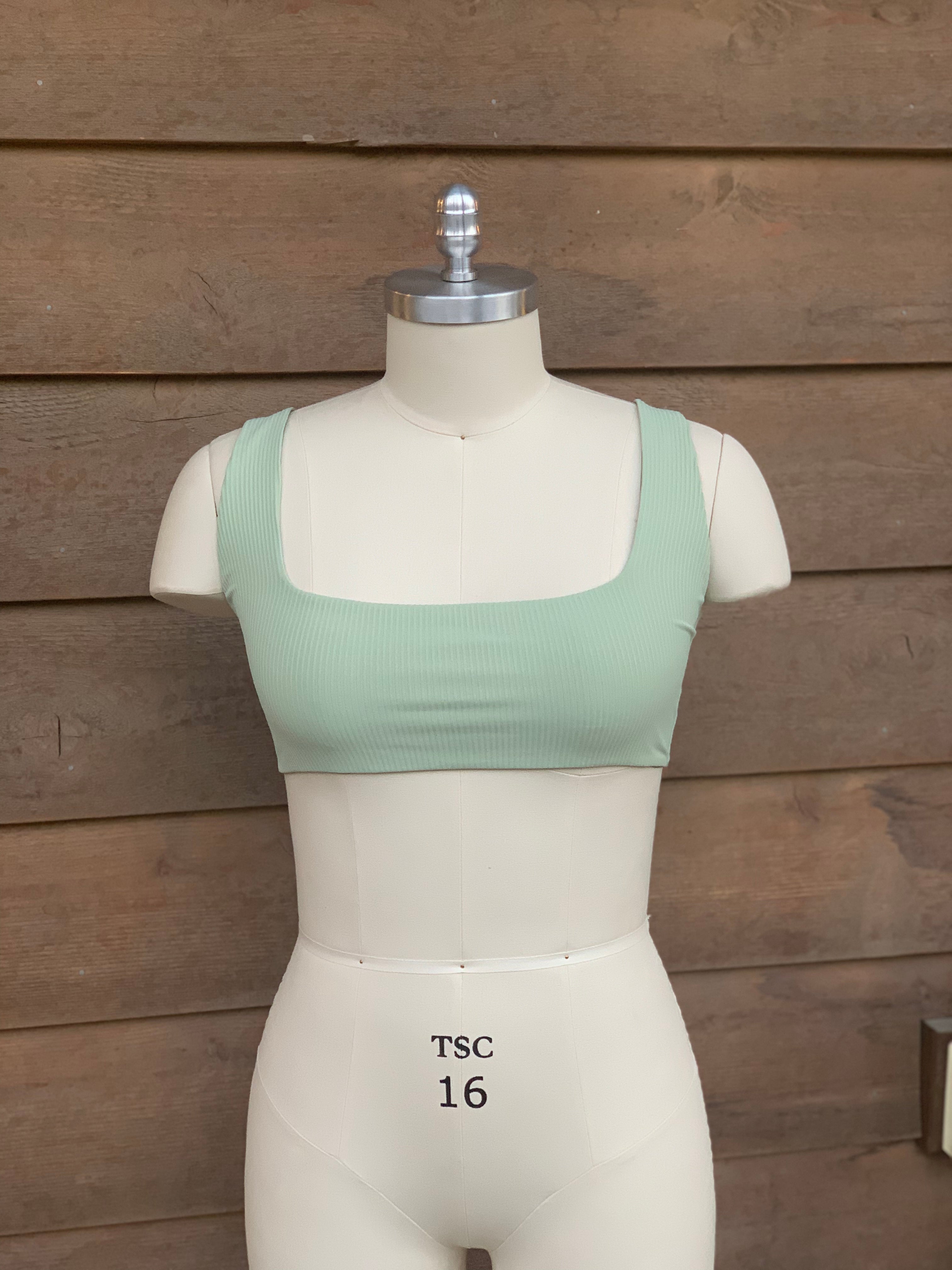 Heidi Top (Digital) – Edgewater Avenue